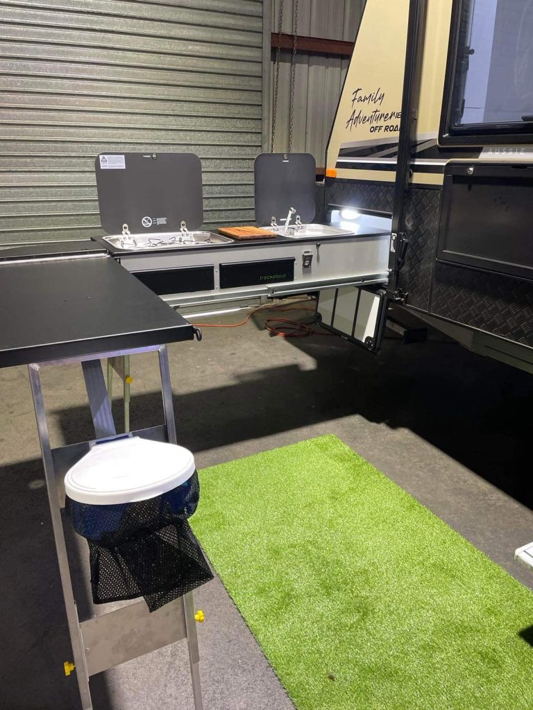 Tunnel Boot Kitchen - Trackabout