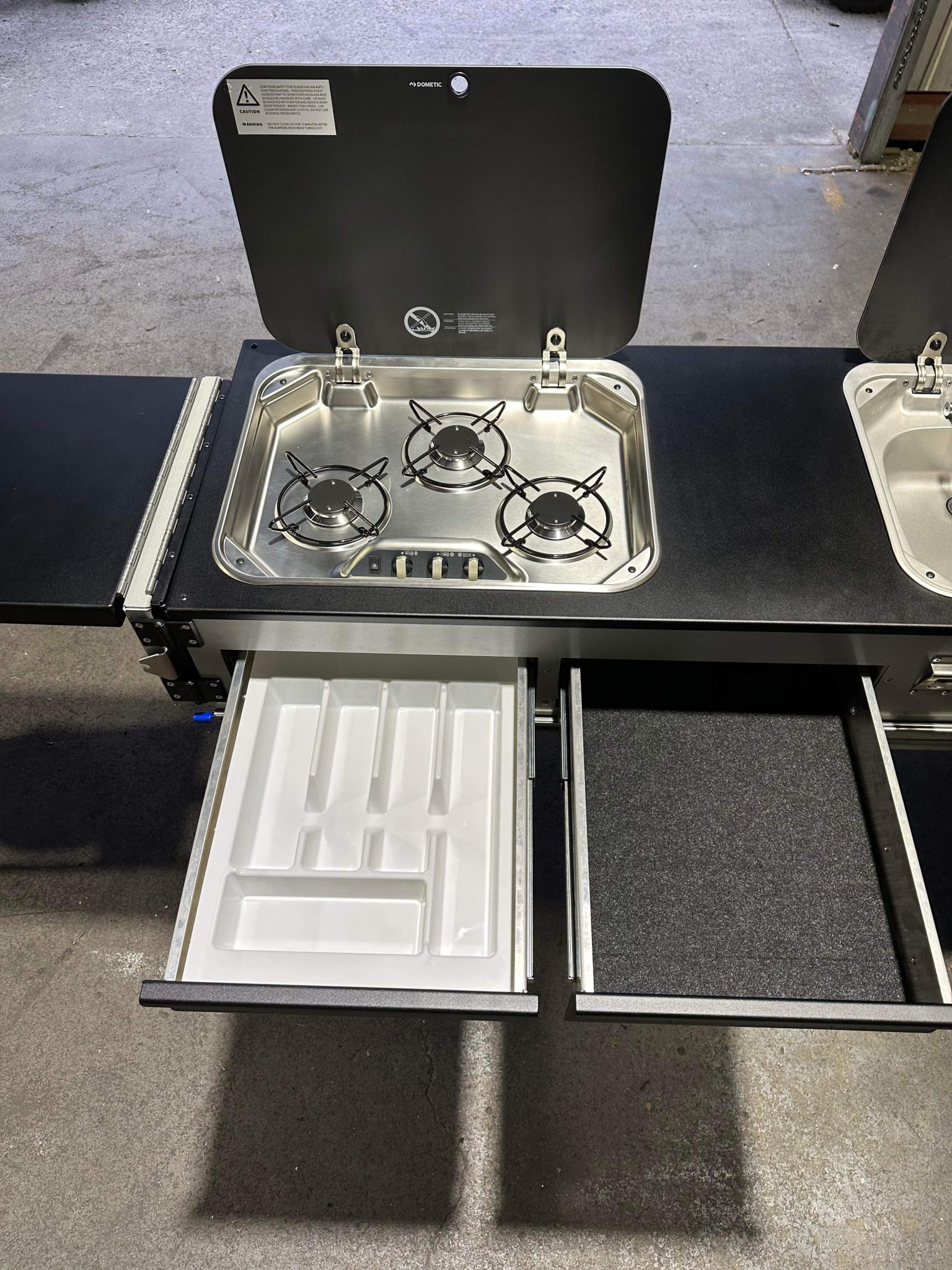 Tunnel Boot Kitchen - Trackabout